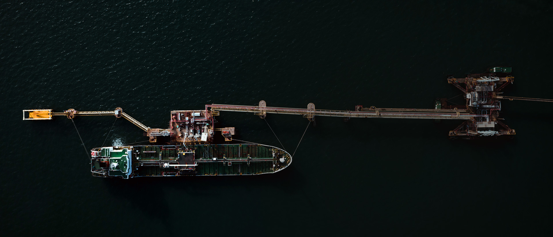 Airplane Delivery – Express Logistics